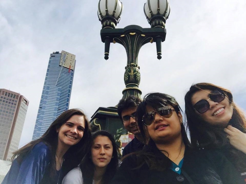 WALKING TOUR - Off we go (Rafay, Winnie, Neha, Amy & Catalina ...
